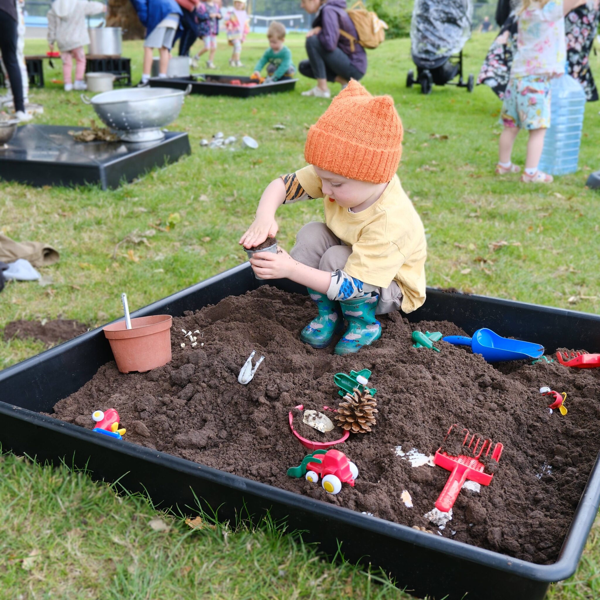 National Playday – Cardiff Children's Play Services
